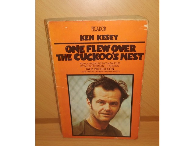 ONE FLEW OVER THE CUCKOO`S NEST - KEN KESEY