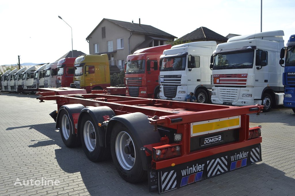 Renders RPS poluprikolica za prevoz kontejnera