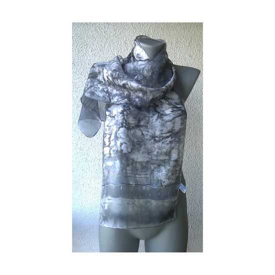 ešarpa svilena siva šatirana 148x30 cm
