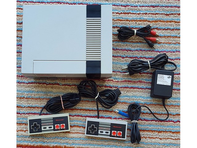 Nintendo NES konzola