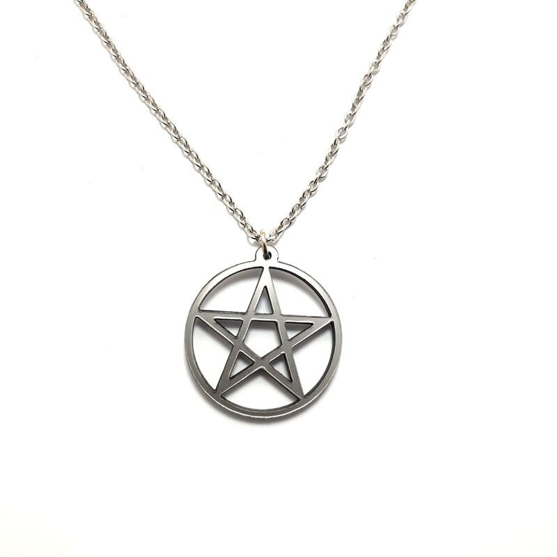 Pentagram ogrlica