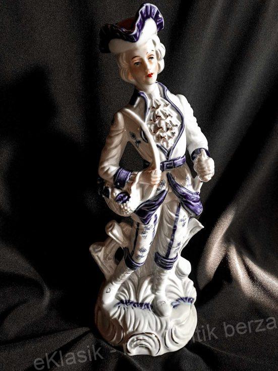 Porcelanska figura vintage iz Nemačke