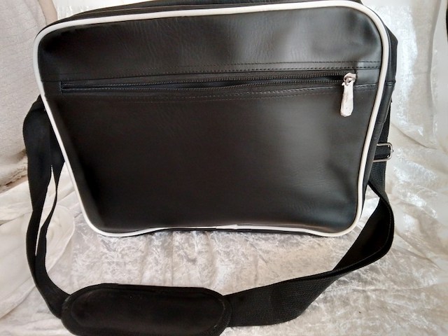 Torba za laptop Bruno bags ,novo