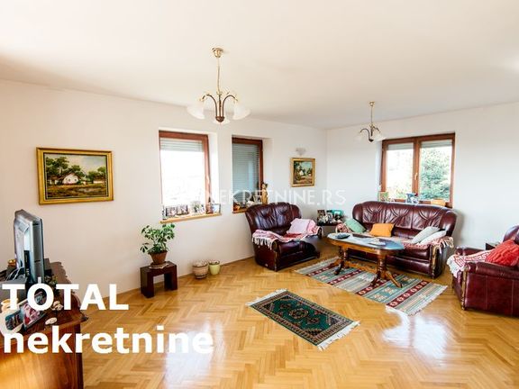 Kuća PETROVARADIN, 370800€