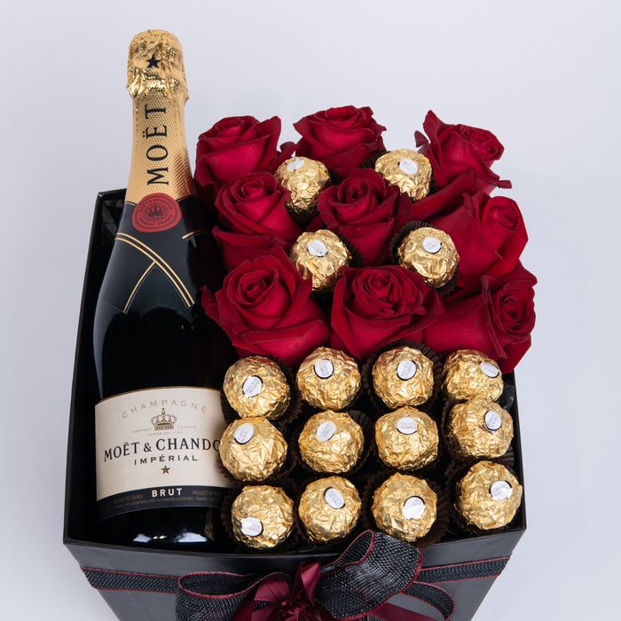 Moet Imperial Brut Pure Love Box