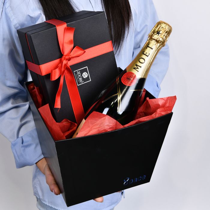 Moet Imperial Brut Red Heart Box