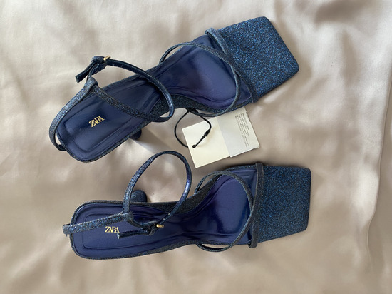 Zara sandale stikle