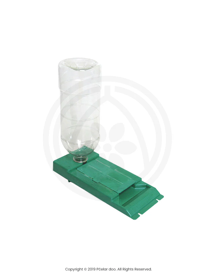 31850 - Pojilica za leto PVC, za flašu od 2L zelena, GL