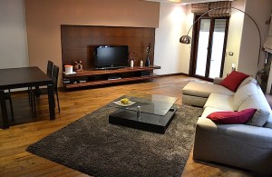 Iznajmljujem Stan-Apartman, Hram, Beograd Grad