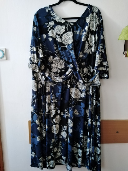 Haljina 54/56 NOVO