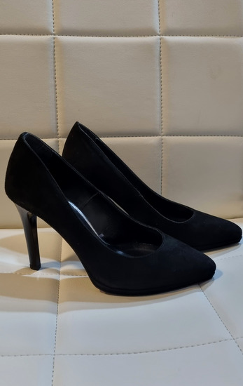 Crne kožne cipele
