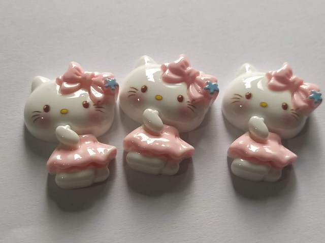 (A1236) Resin kaboson Hello Kitty roza 1kom