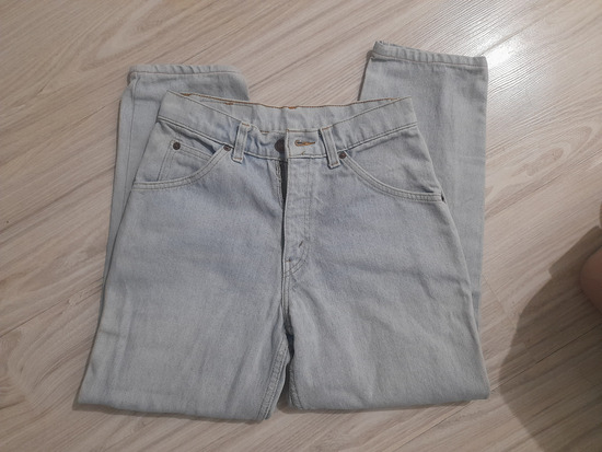 Vintage Levis mom jeans