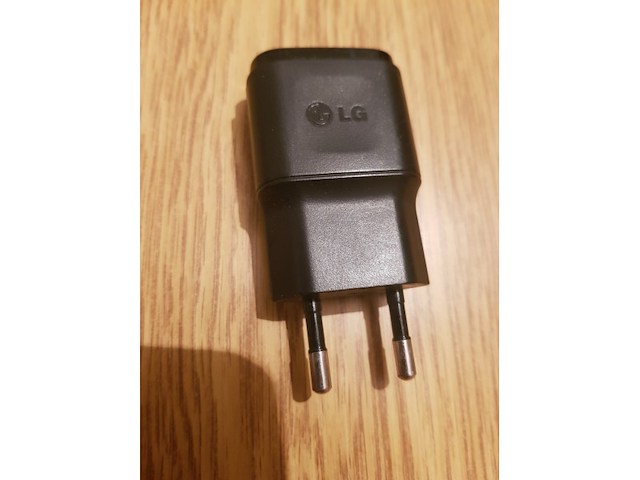 Mobilni oprema - LG strujni adapter (punjac),original