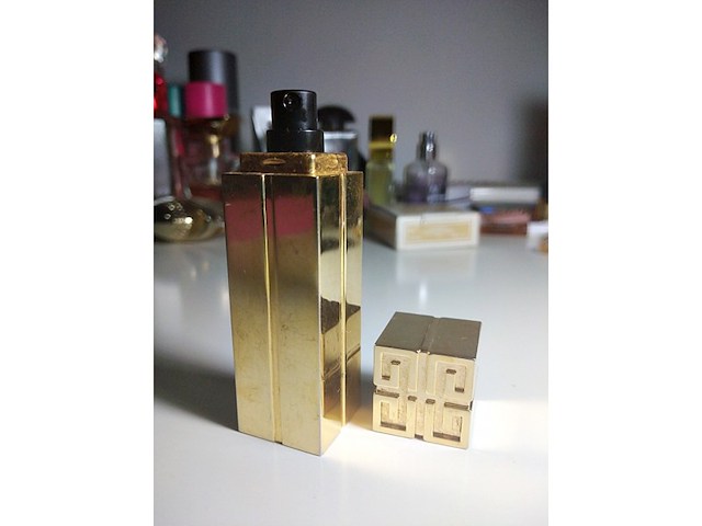 GIVENCHY refill bottle + Hot Couture edp