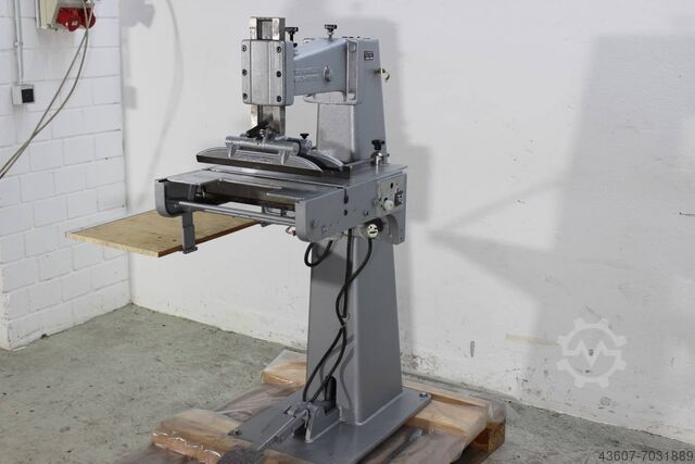 Mašina za zaokruživanje predmeta
Hunkeler BDR 40 (2796-4)