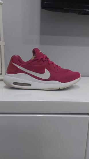 Nike Air Max Oketo 40