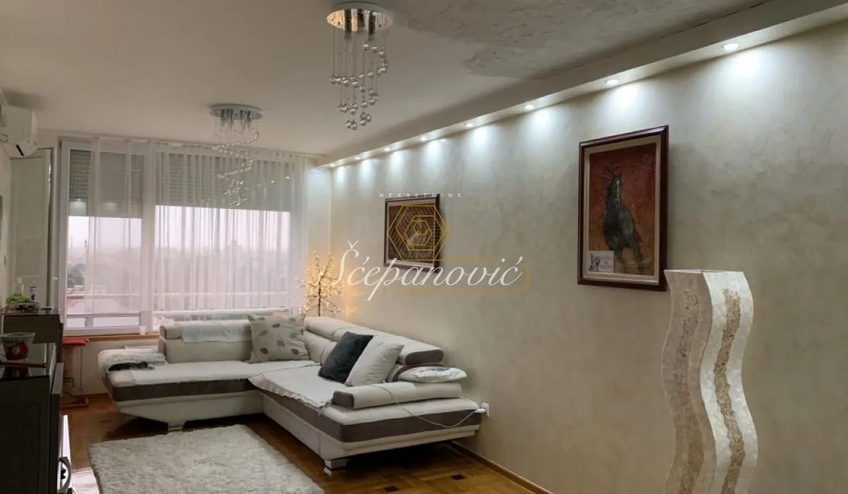 Prodaja, četvorosoban stan, 102m2, Bulevar patrijarha Pavla, Novi Sad, Novi Sad