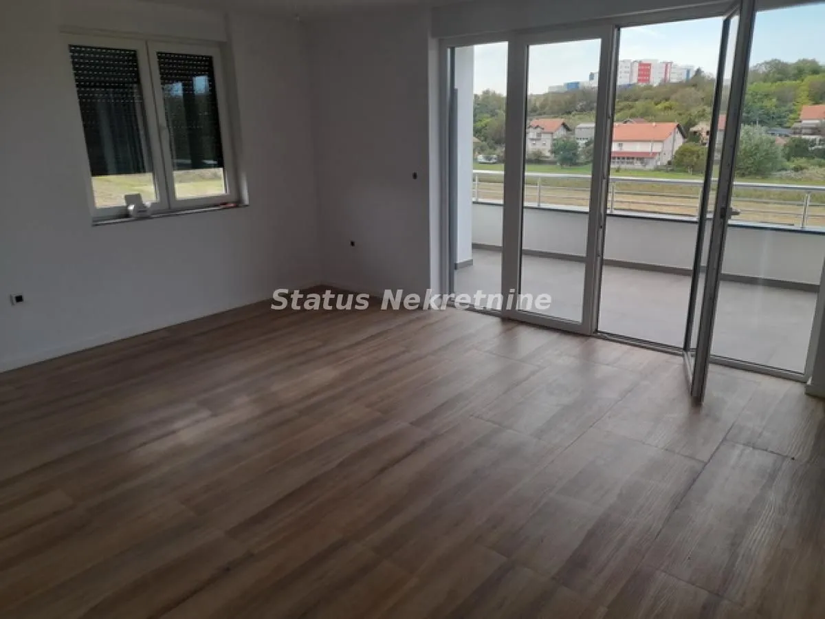 Prodaja, četvorosoban stan, 121m2, Petrovaradin, Novi Sad