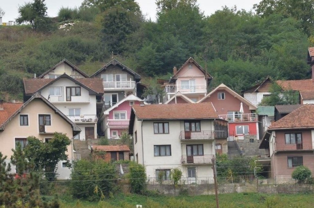 Prodaje se kuća, 180 m2, ul. Rada Drobnjaka, Prijepolje