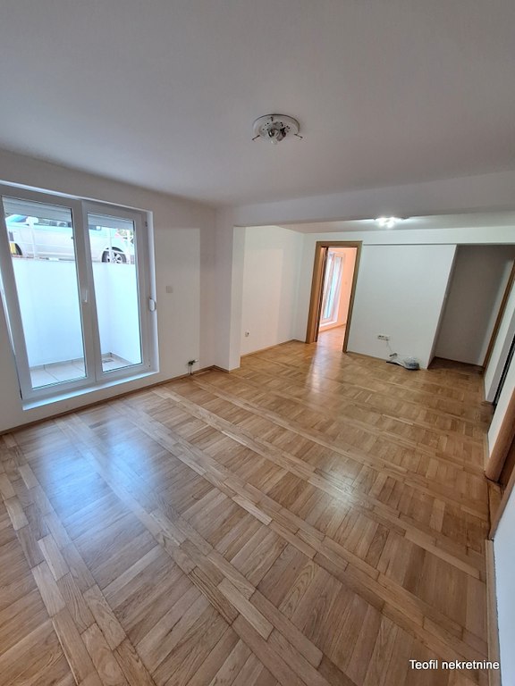 VOZDOVAC ŠUMICE 52m2 , (55) , 89900e