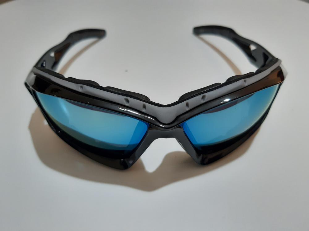 Naočare djozle Oakley copy crne sa plavim staklima