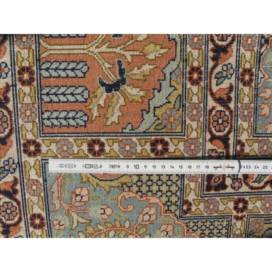Kashmir Silk Royal
334 x 243 cm