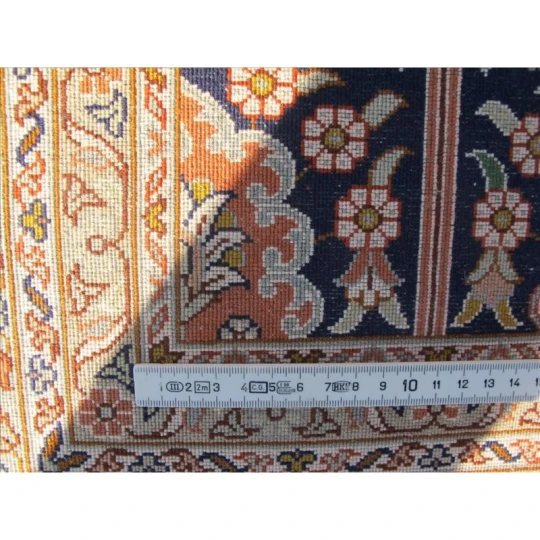 Kashmir Silk Exclusive
188 x 125 cm