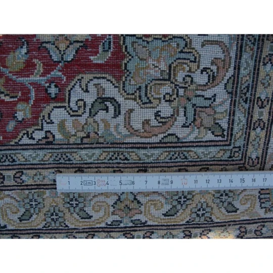 Kashmir Silk Exclusive
95 x 63 cm