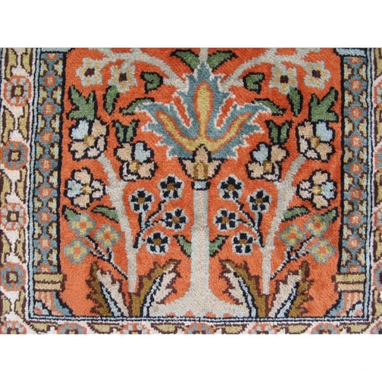 Kashmir Silk Exclusive
62 x 46 cm