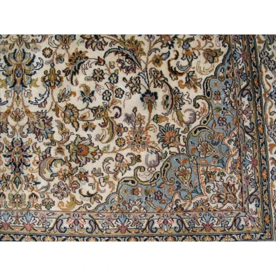 Kashmir Silk Exclusive
224 x 153 cm