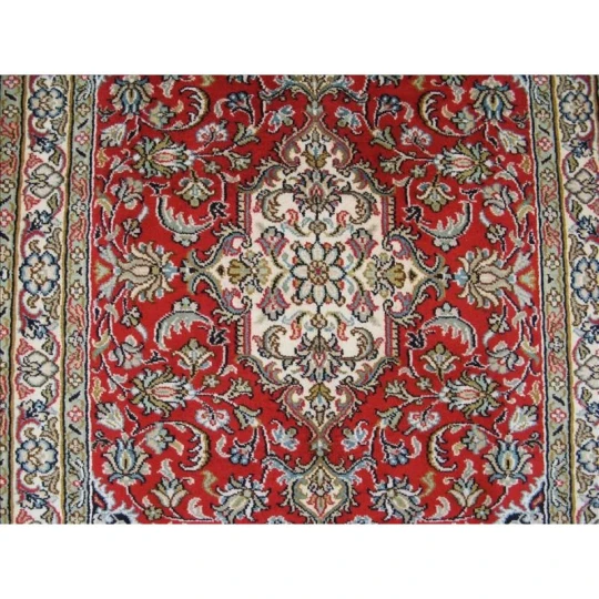 Kashmir Silk Exclusive
92 x 64 cm