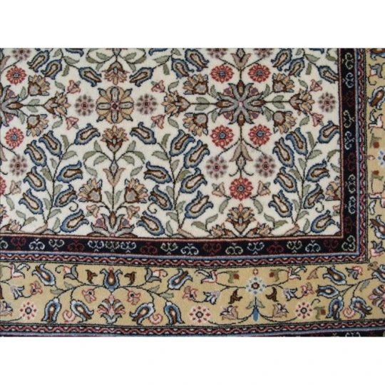 Hereke Exclusive
177 x 124 cm