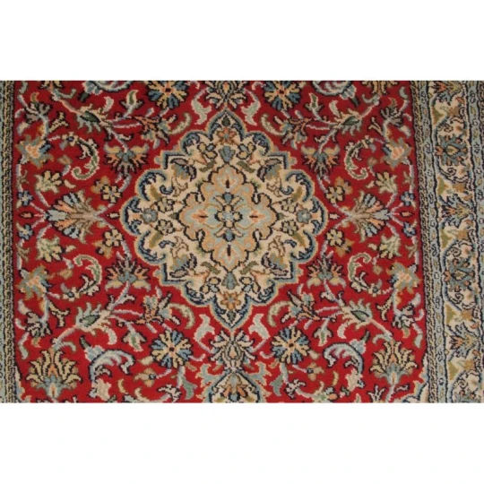 Kashmir Silk Exclusive
95 x 68 cm