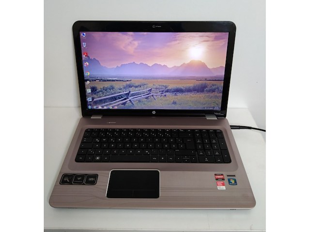 Laptop HP Pavilion DV7 AMD 2.5ghz 4GB ddr3 160GB 17`