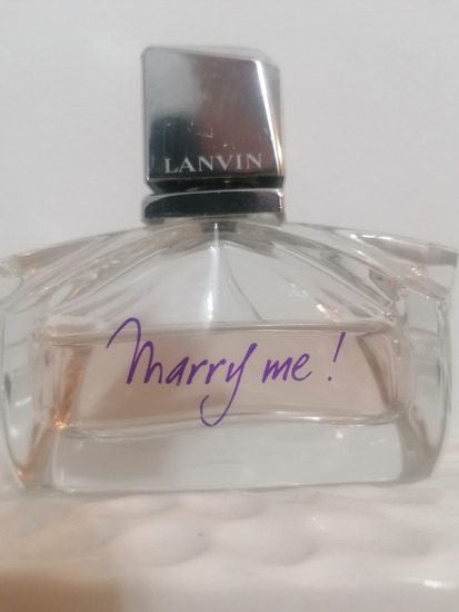 Lanvun Marry me!