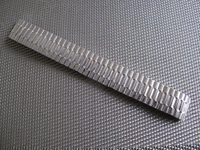 Fleksi-rastegljiva metalna narukvica za sat - 18mm