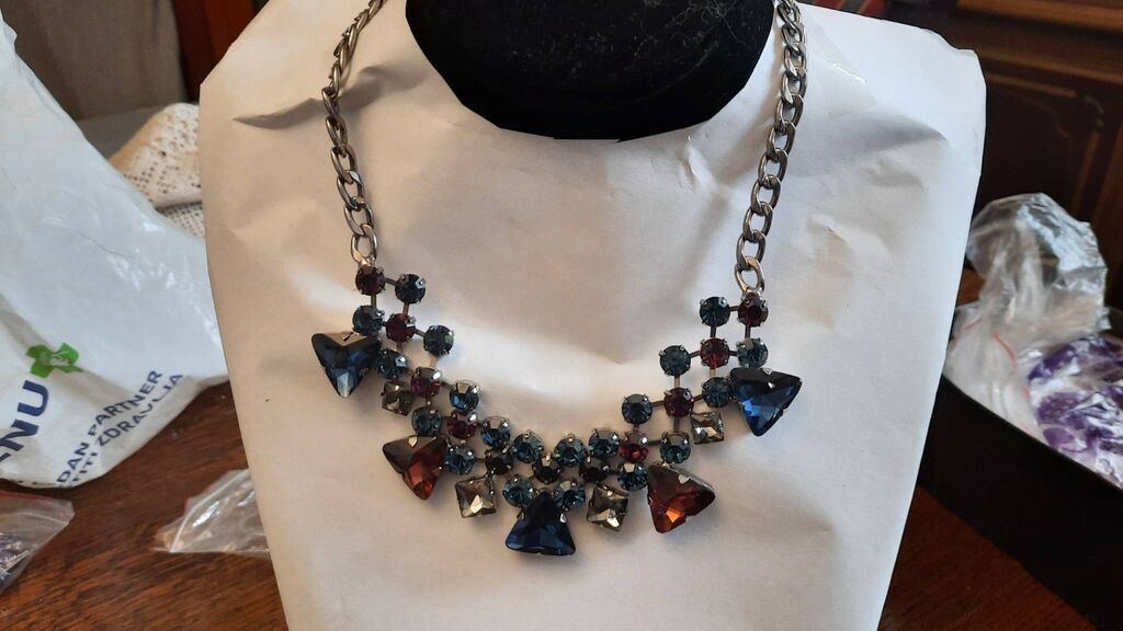 Ogrlica sareni kristali 900 Amethyst ogrlica