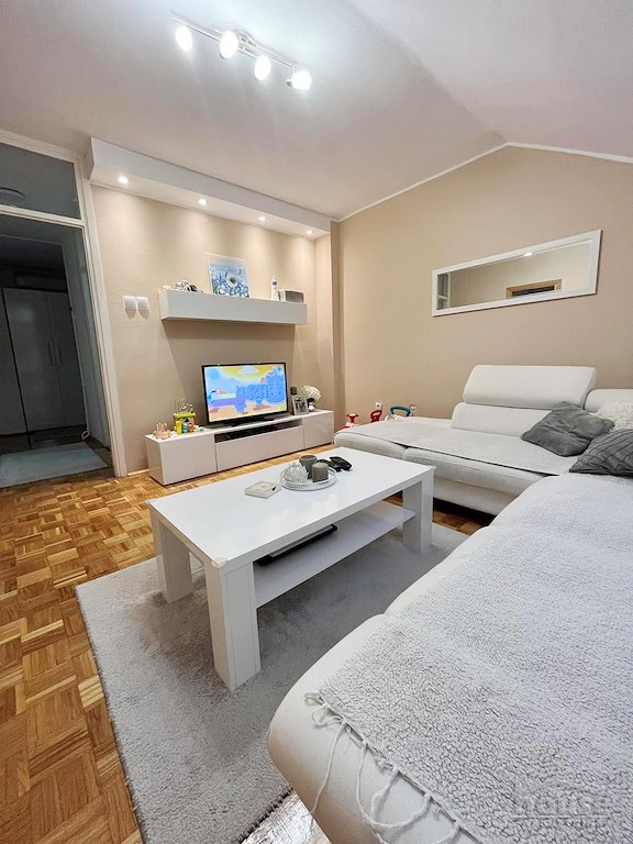 Stan,NOVI SAD,NOVO NASELJE 38m2,86520€ , ID: 1059955