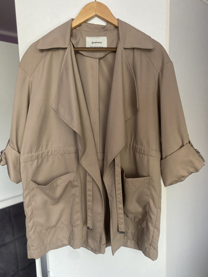Stradivarius baloner/mantil