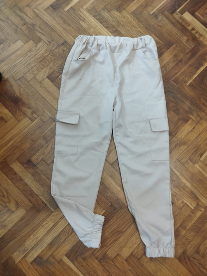 Pantalone dzeparke