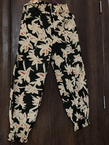 Zara pantalone