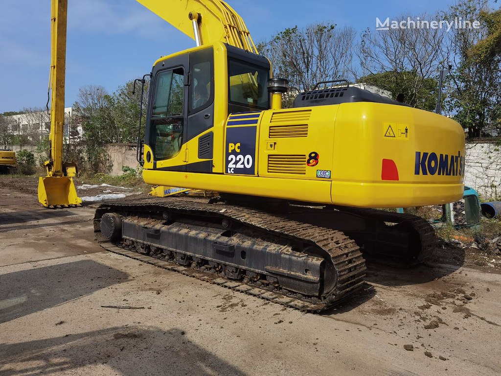 Komatsu PC220-8 bager sa dugom strelom