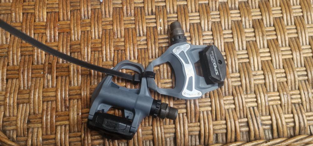 Shimano r550 kao nove