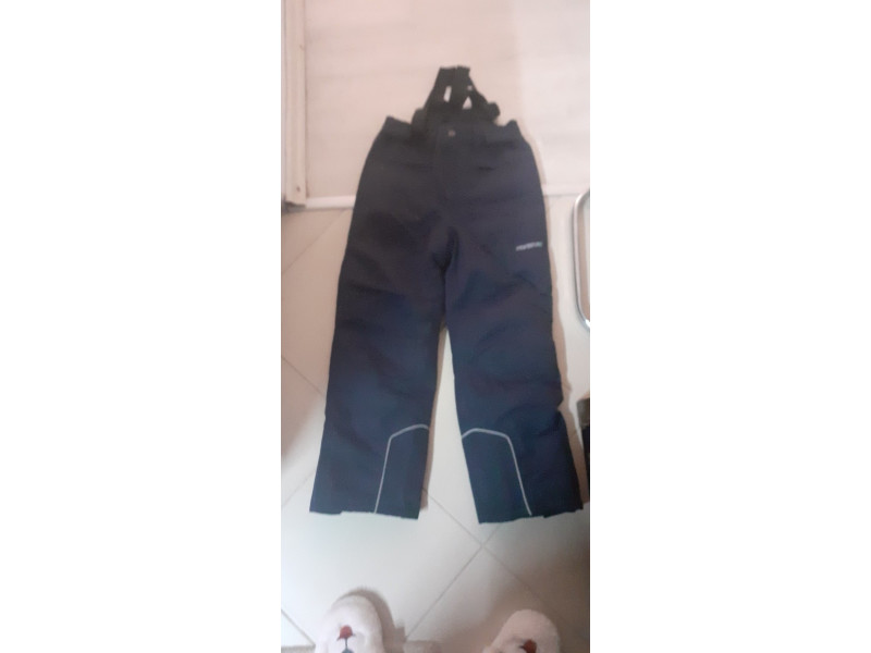 11 NOVO ski pantalone Topolino vel 128