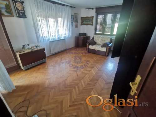 Odlična kuća kvalitetne gradnje u najlepšem delu Telepa.