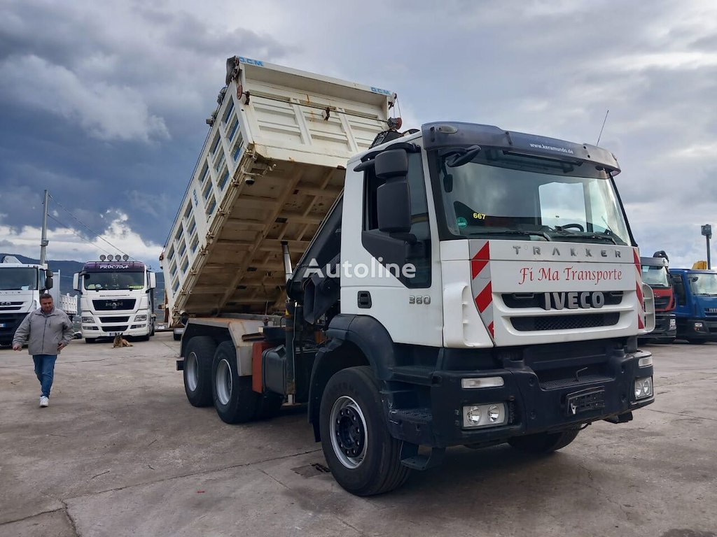 IVECO Trakker AD260T36 kiper