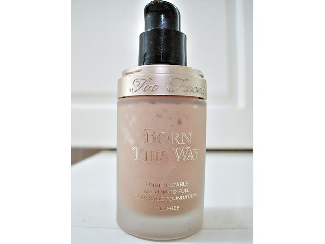 TOO FACED Born This Way puder