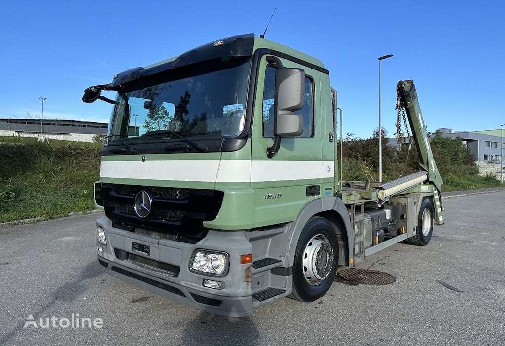 Mercedes-Benz Actros 1836 4×2 Welaki kamion autopodizač kontejnera