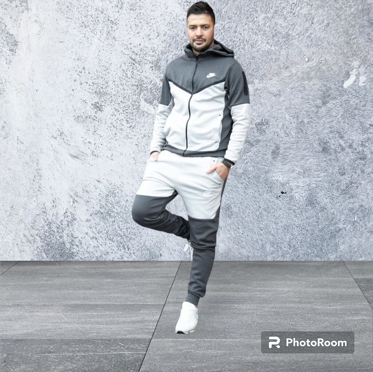 Nike Tech Fleece, komplet. Veličine na upit :   M L XL XXL